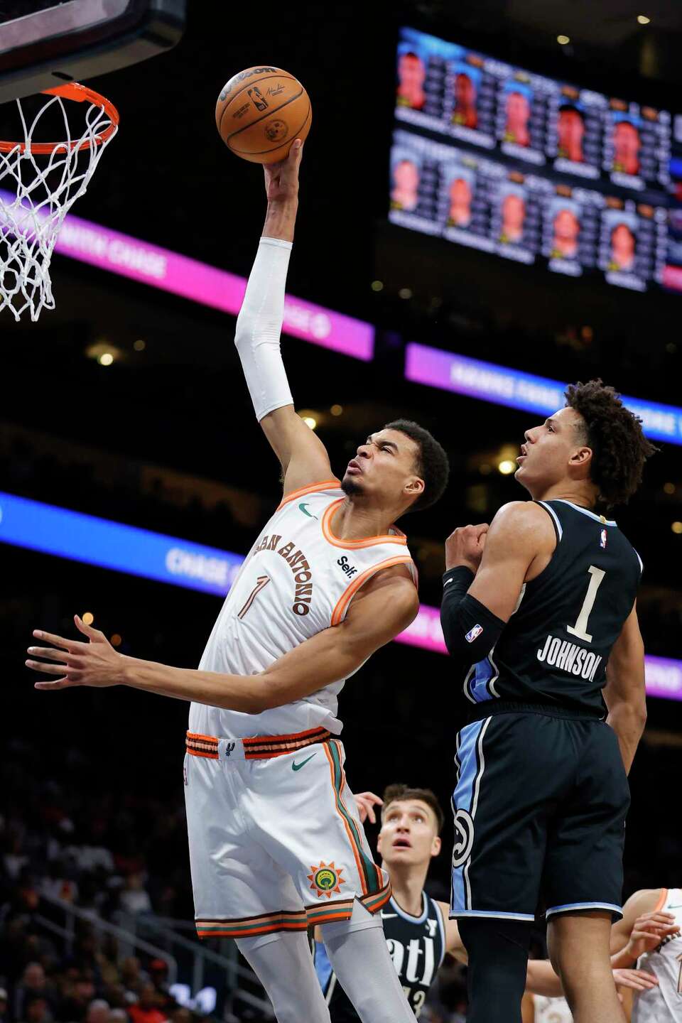 Wemby, Spurs respond after Popovich's 'strong and obvious' message