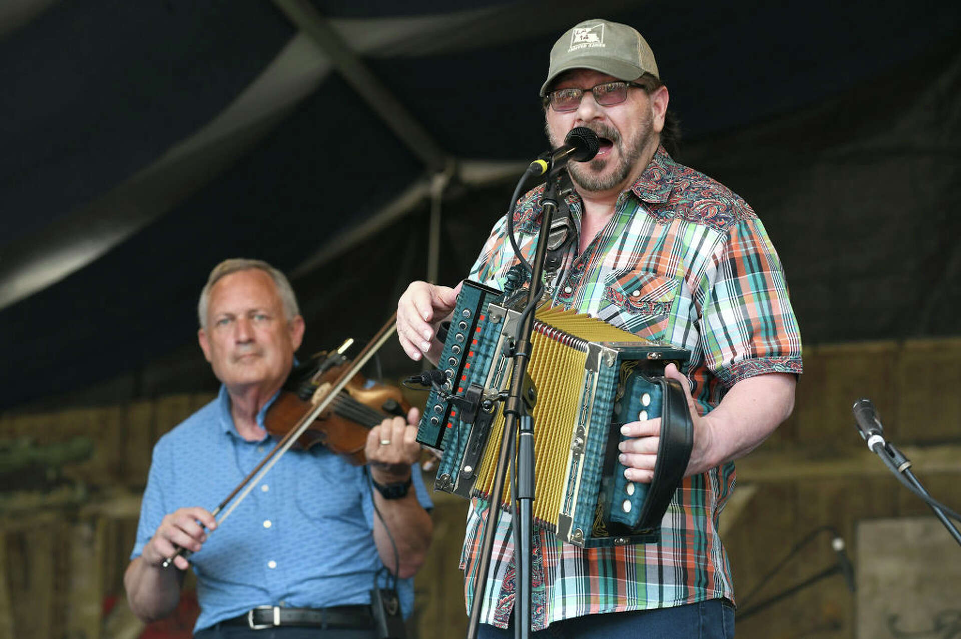 Jo-El Sonnier, country and Cajun singer, dies after Texas concert