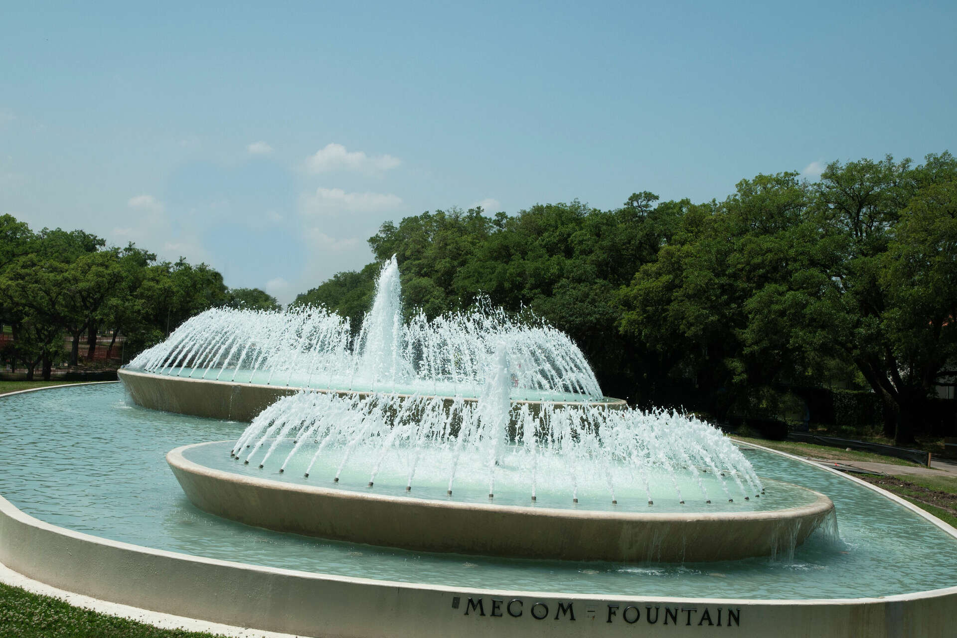 Texas' arctic blast freezes fountains in Houston