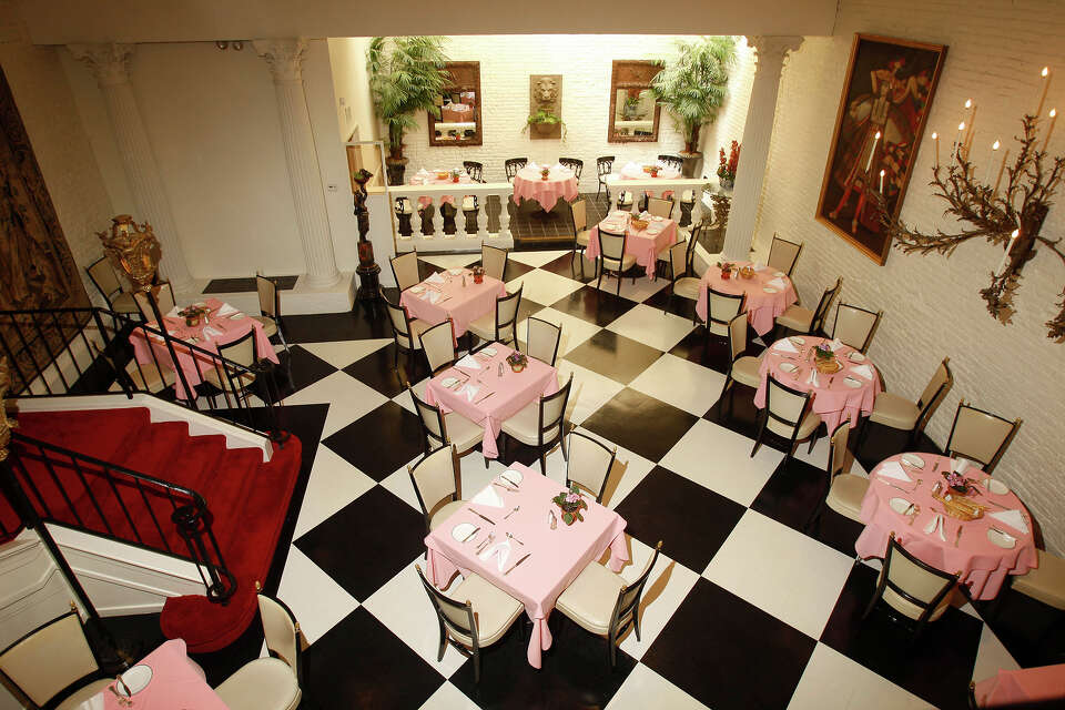 Inside Villa Taverna, one of San Francisco's most elite private clubs