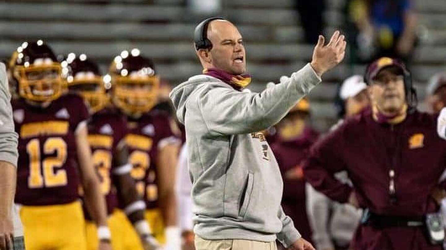 UH football: Cougars hire offensive, defensive coordinators