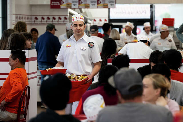 In-N-Out is a better workplace than Google and Apple, new ranking says