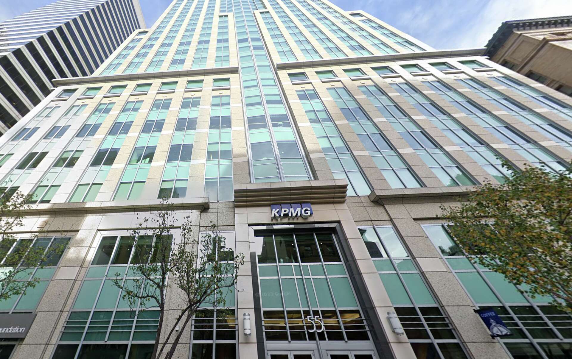 KPMG considers ending 20-year tenancy at namesake S.F. tower