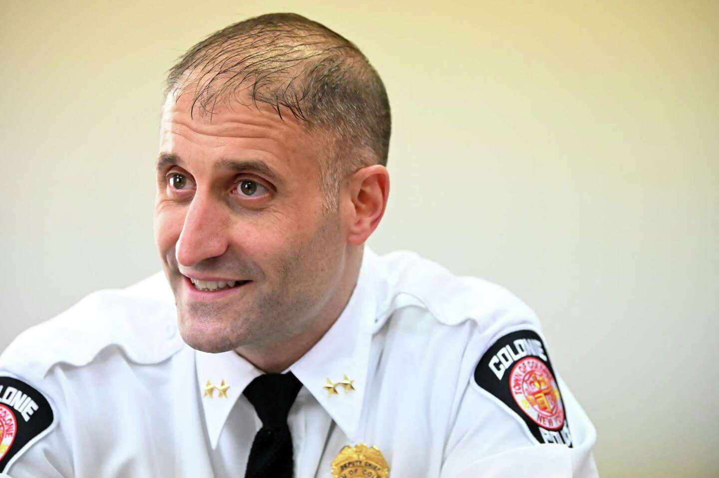 Colonie police officer probed for guns taken from evidence room