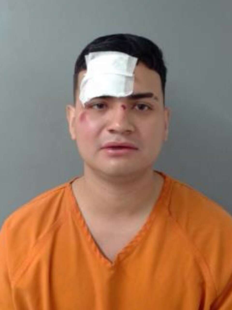 Laredo PD: Drunk driver struck cop with vehicle