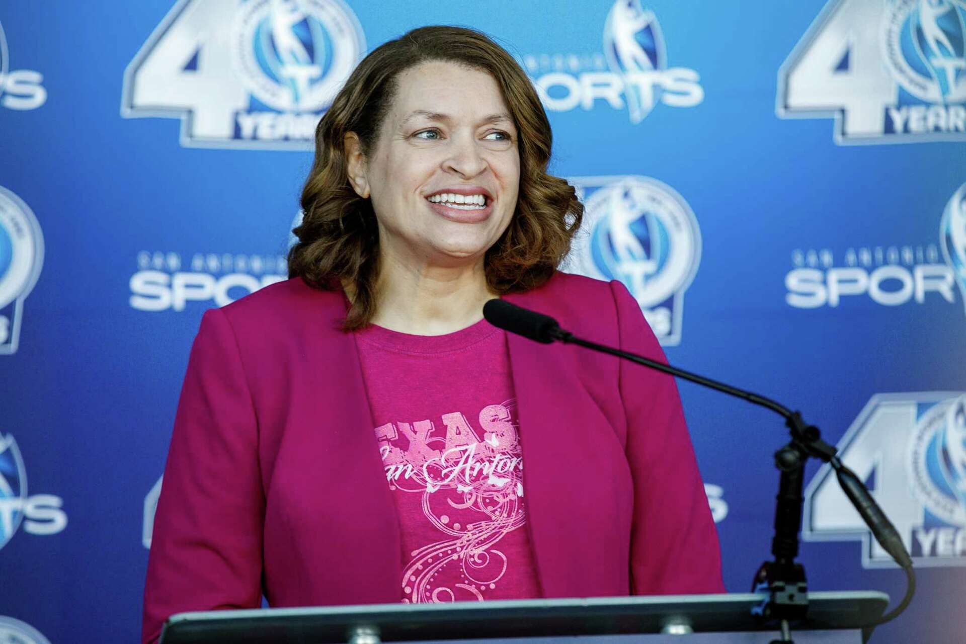 Andrea Williams' groundbreaking career leads to SA Sports Hall of Fame