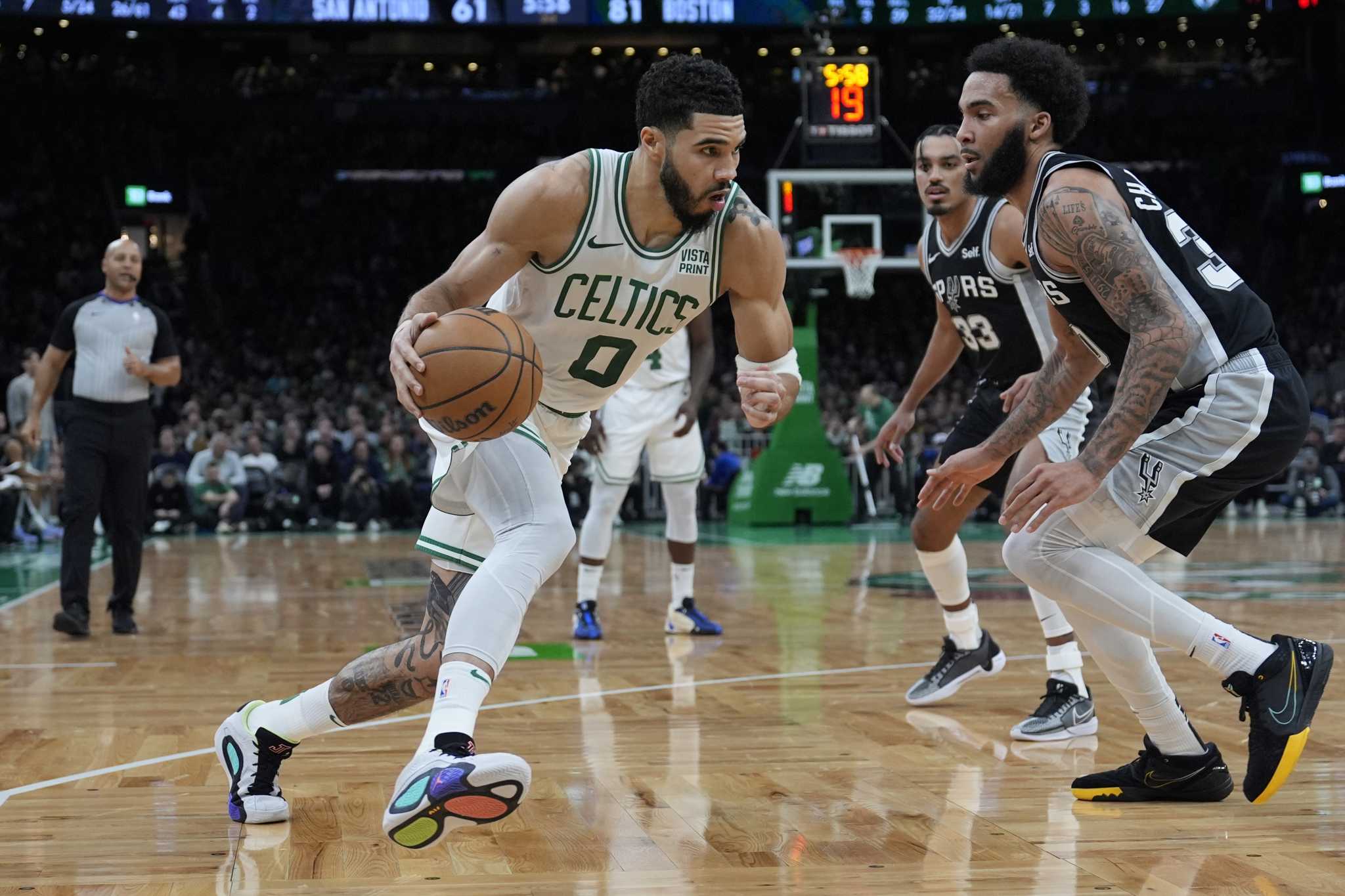 Spurs vs. Celtics: How to watch the game, notable stats, player news