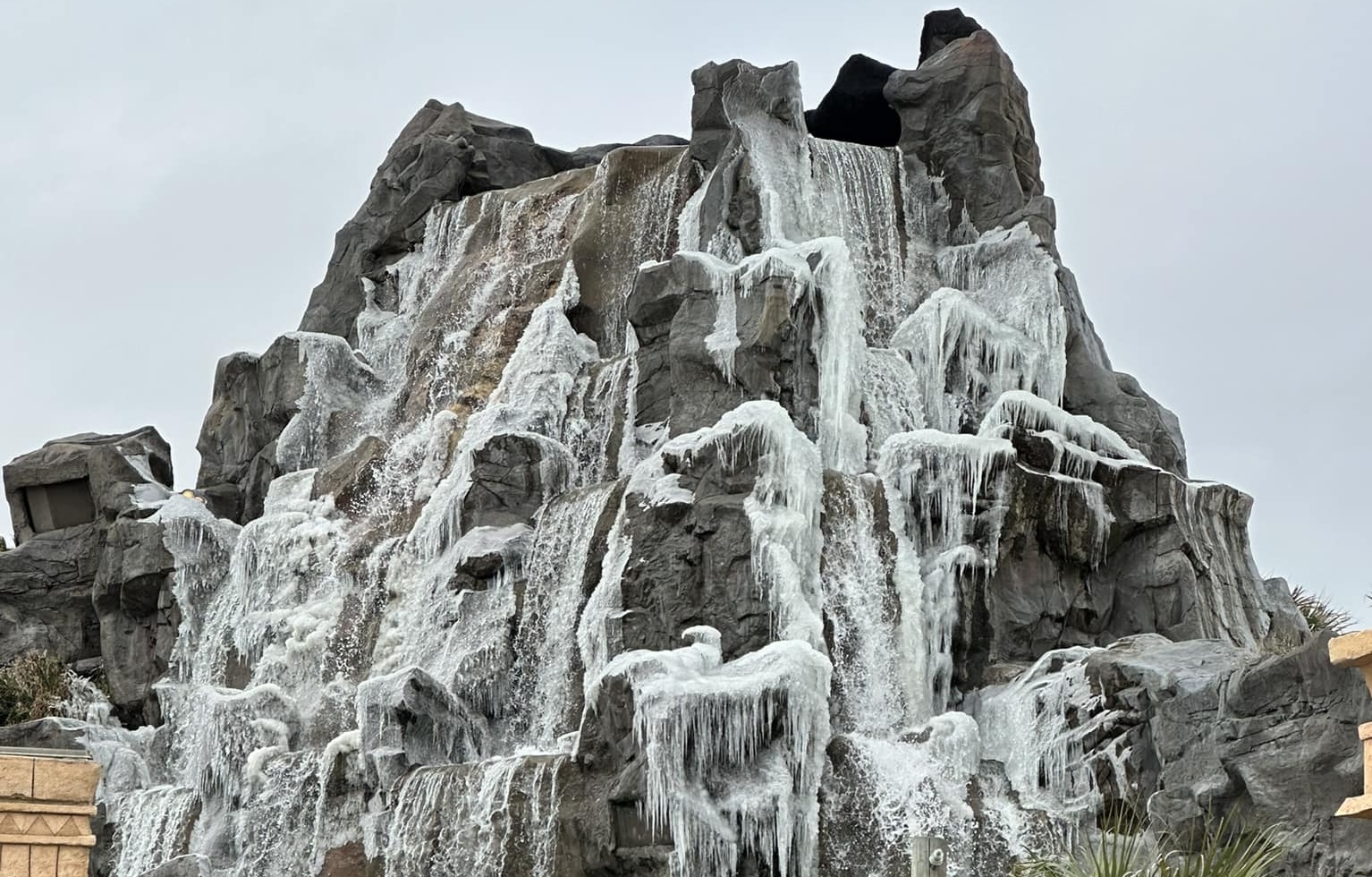 The Galveston Rainforest Cafe's waterfall froze in the cold