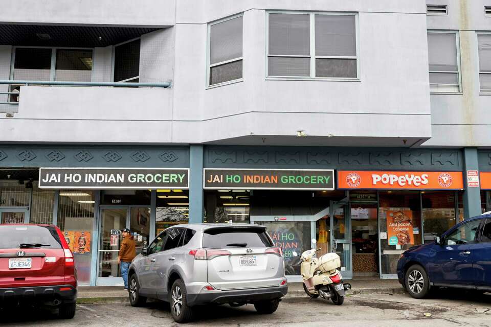 S.F.’s Fillmore Safeway drama evokes some troubling memories