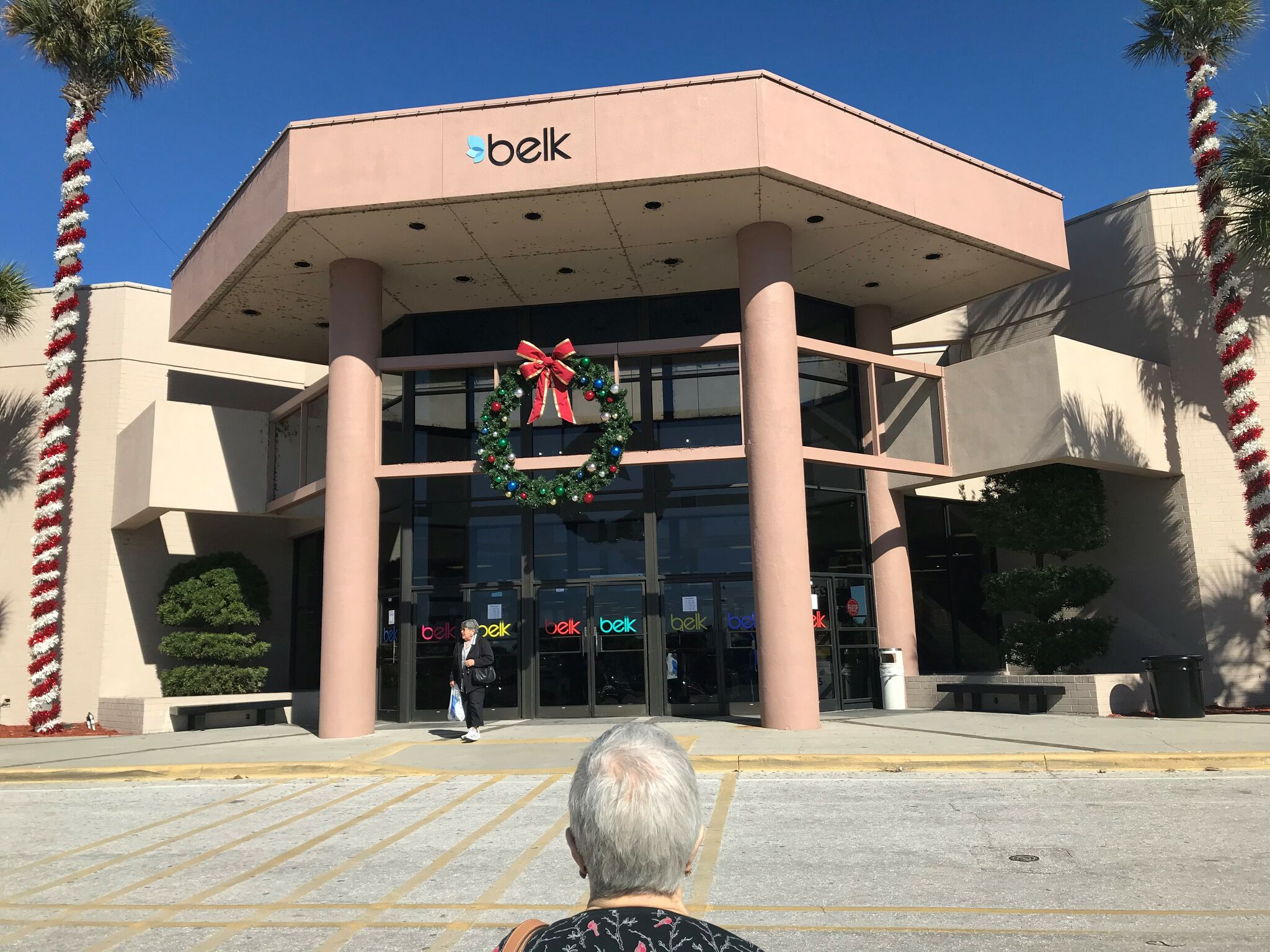 Danbury gallery exhibits photos of New Milford man's life with his mom