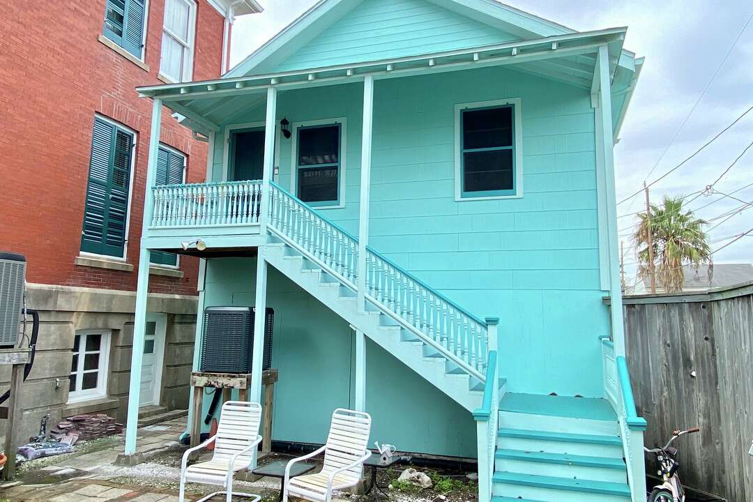 Historic Texas home of state's first jeweler lists for $1.8M