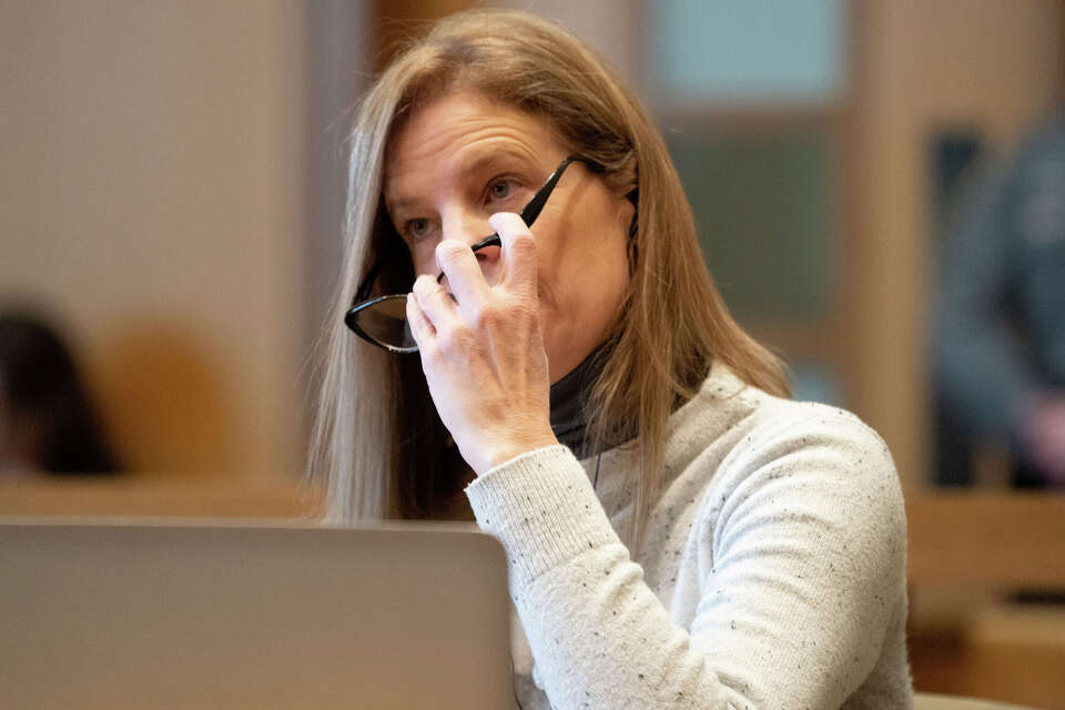 Juror booted in Troconis trial over 'Gone Girl' comment in Dulos case