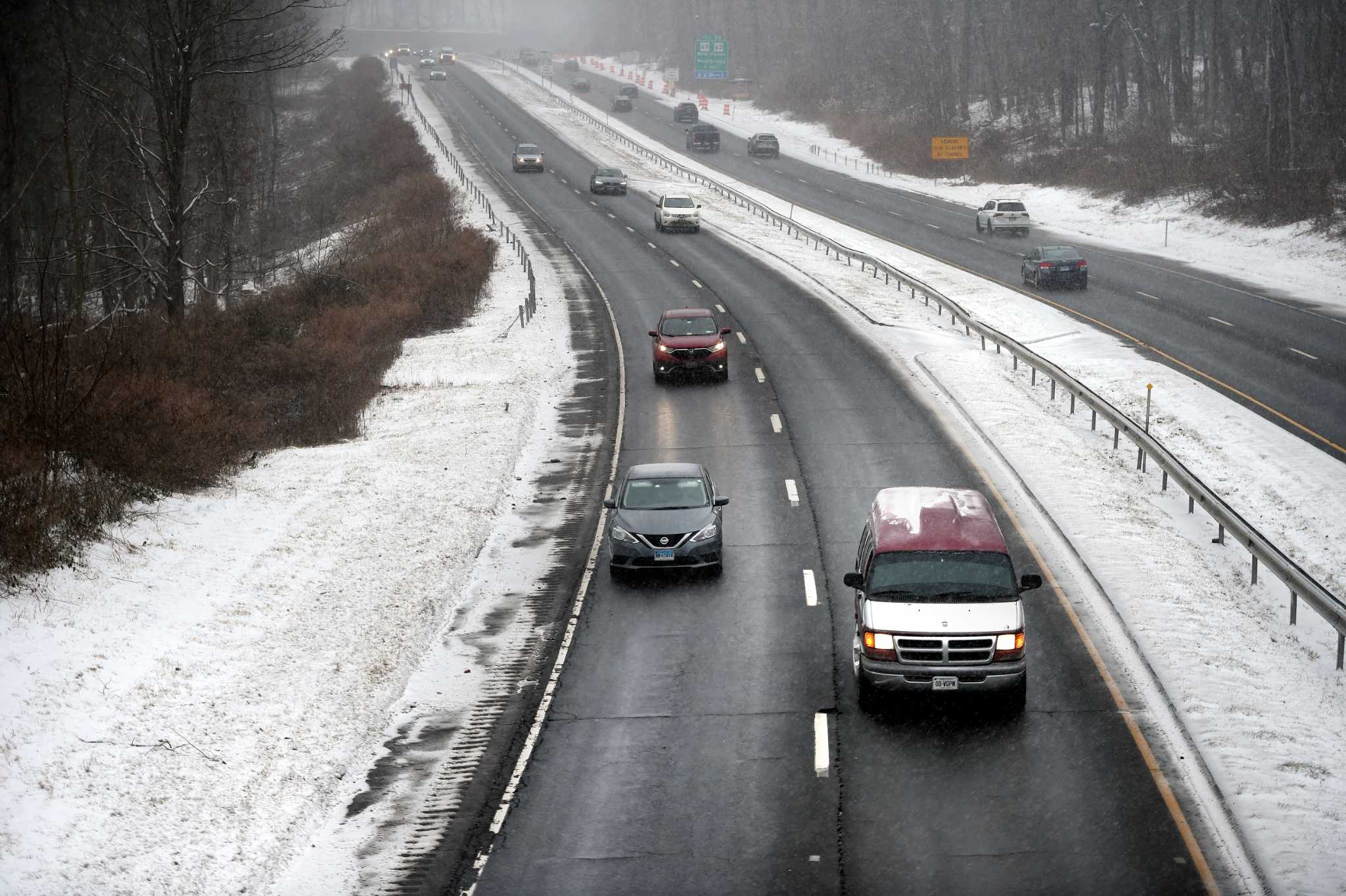 Windshield wipers up before it snows? What CT drivers should know.