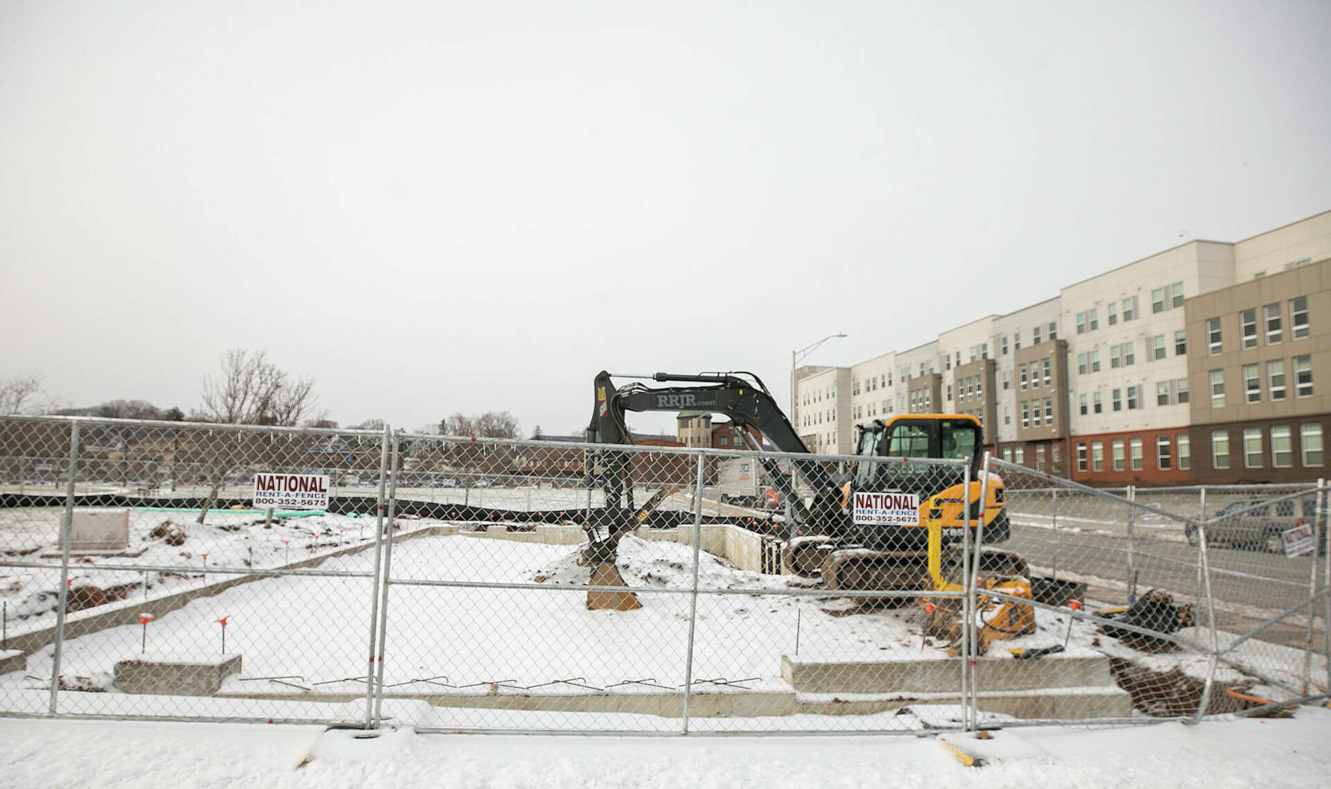 Work on $1.3M toilet, storage facility underway on Meriden Green
