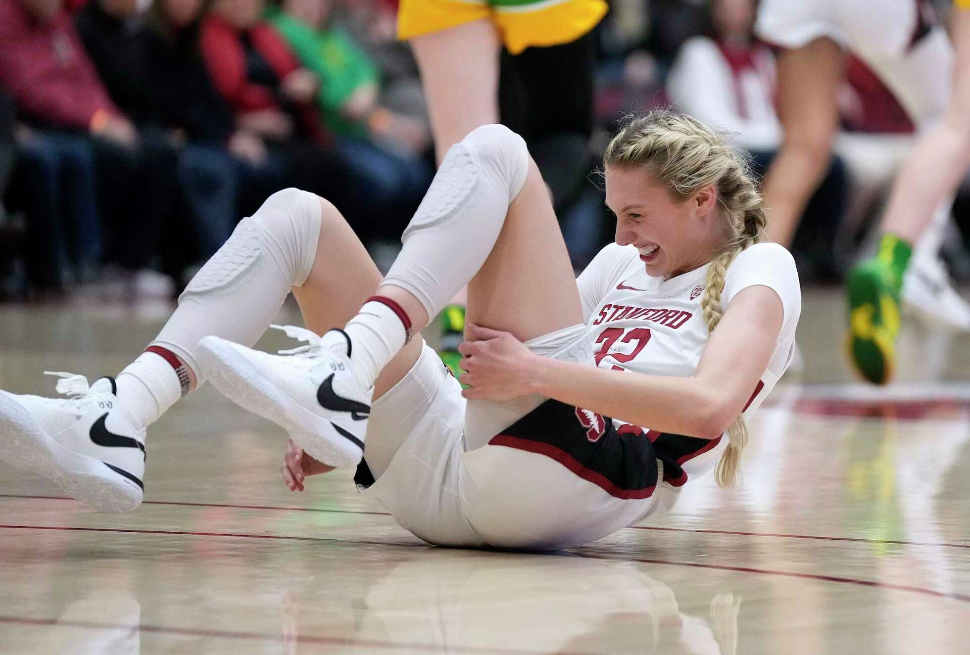 Stanford’s Cameron Brink injured; Tara VanDerveer ties Coach K record