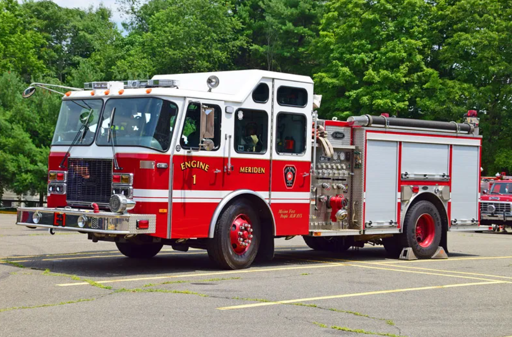 Six displaced after fire breaks out in duplex, Meriden officials say