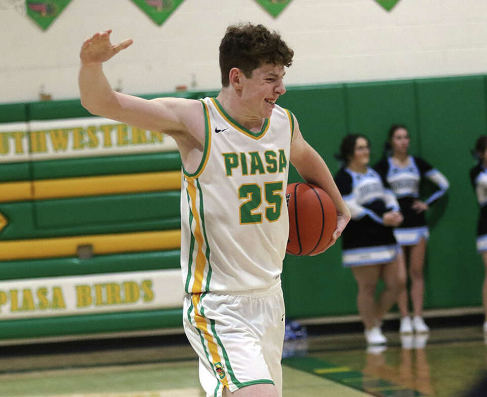 Piasa Birds fight off North Mac to repeat as Macoupin champs