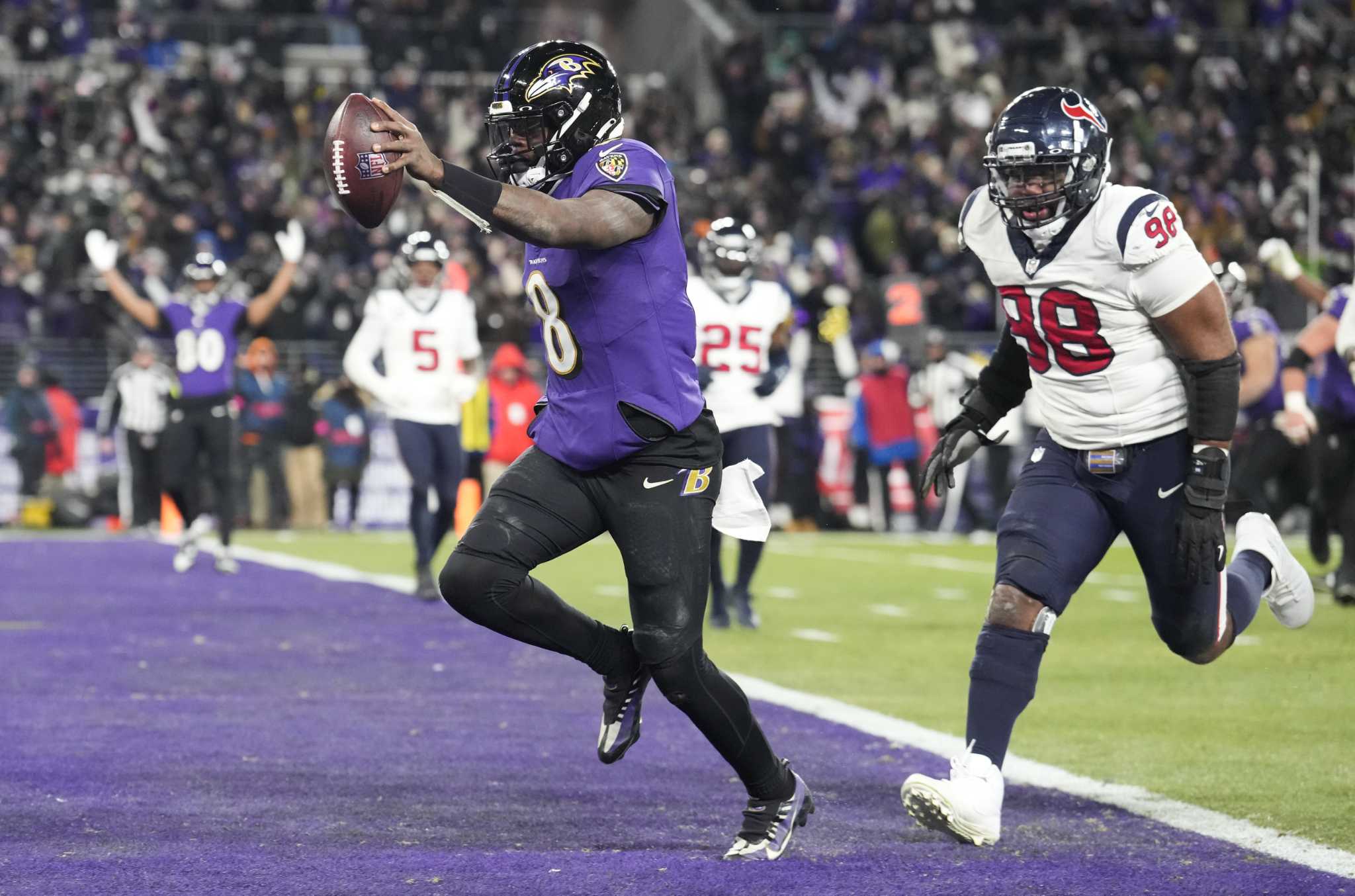 Ravens' Lamar Jackson turns in magical performance vs. Texans defense