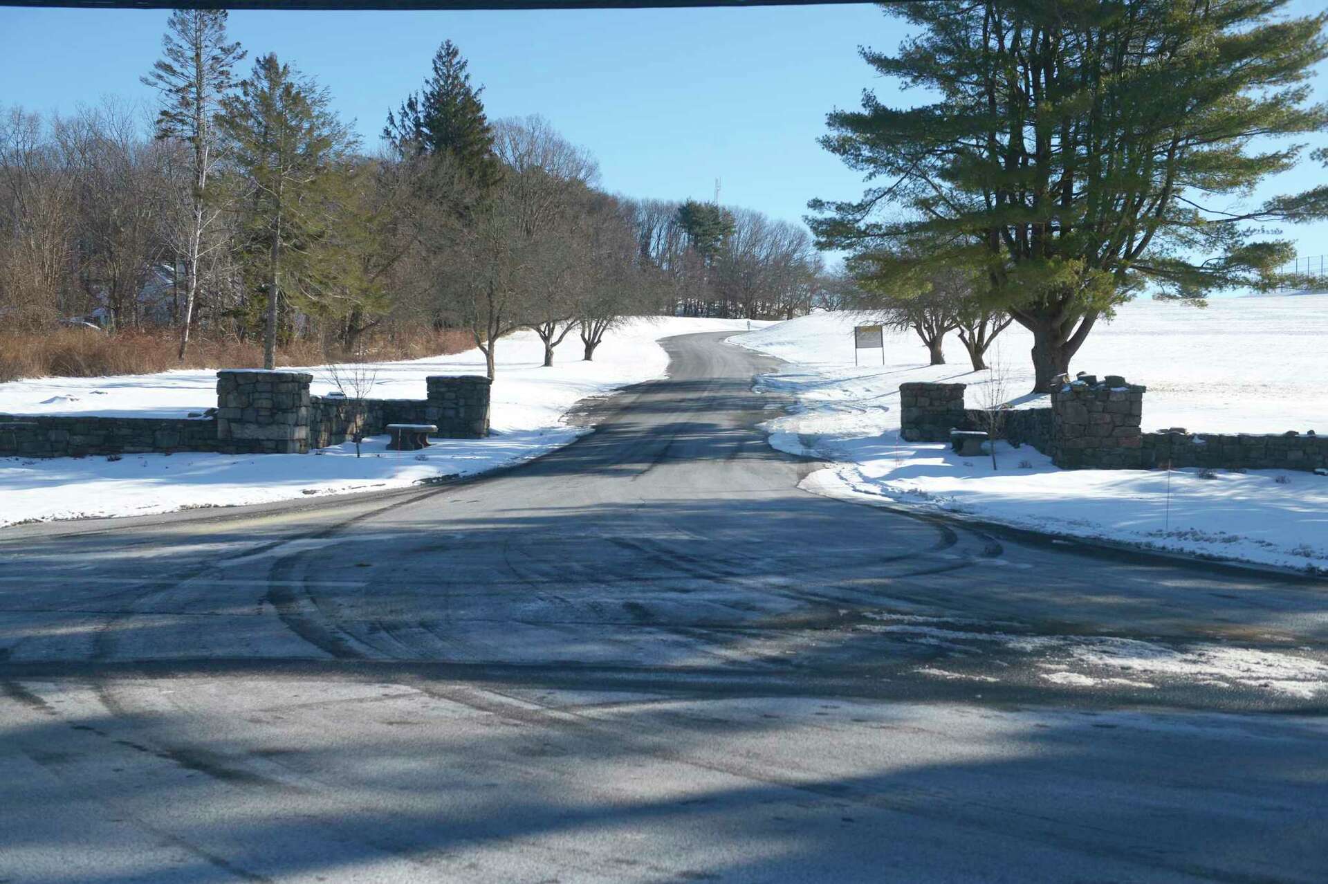 FCI Danbury prison in midst of ‘all-out recruitment effort’ for staff