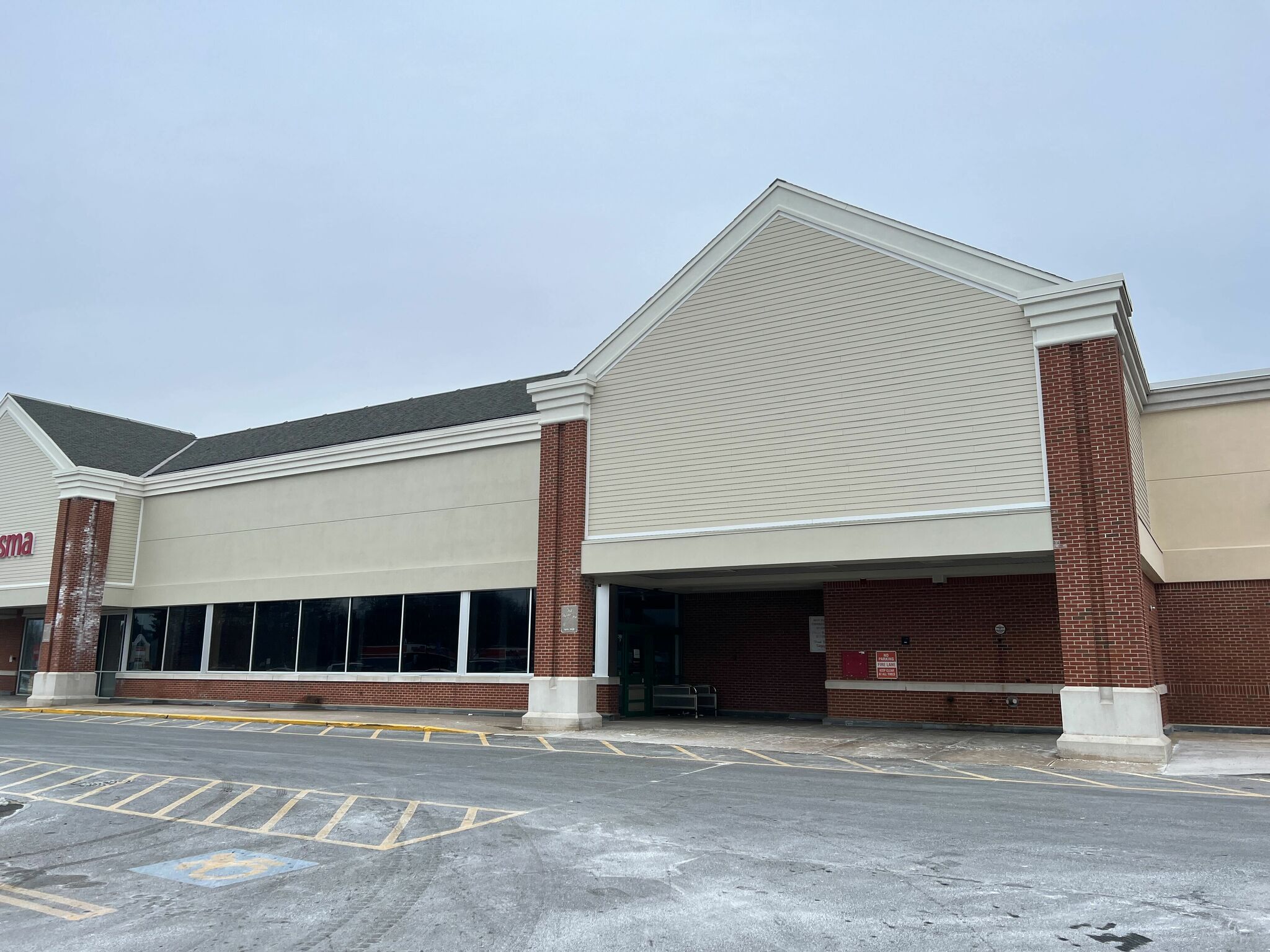 Key Food supermarket to move into former Manchester Shaw's, Save-A-Lot