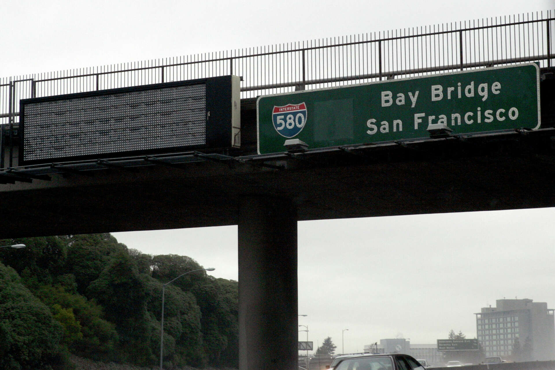 Caltrans allowed to pursue comedy on California highway signs