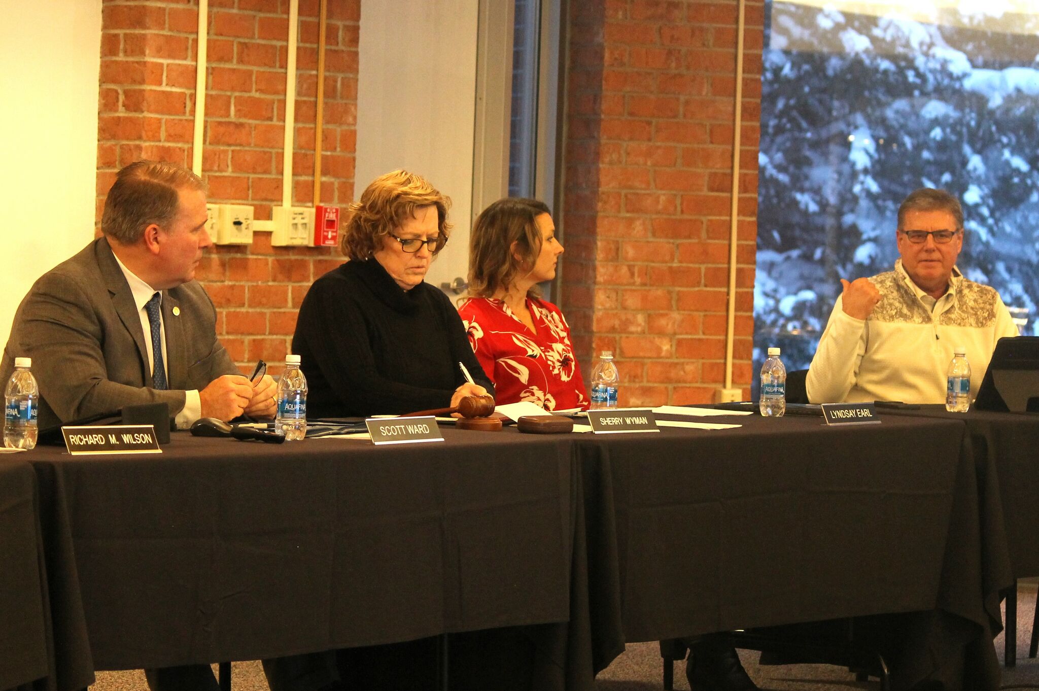 WSCC board hears from Friends of the Pool group