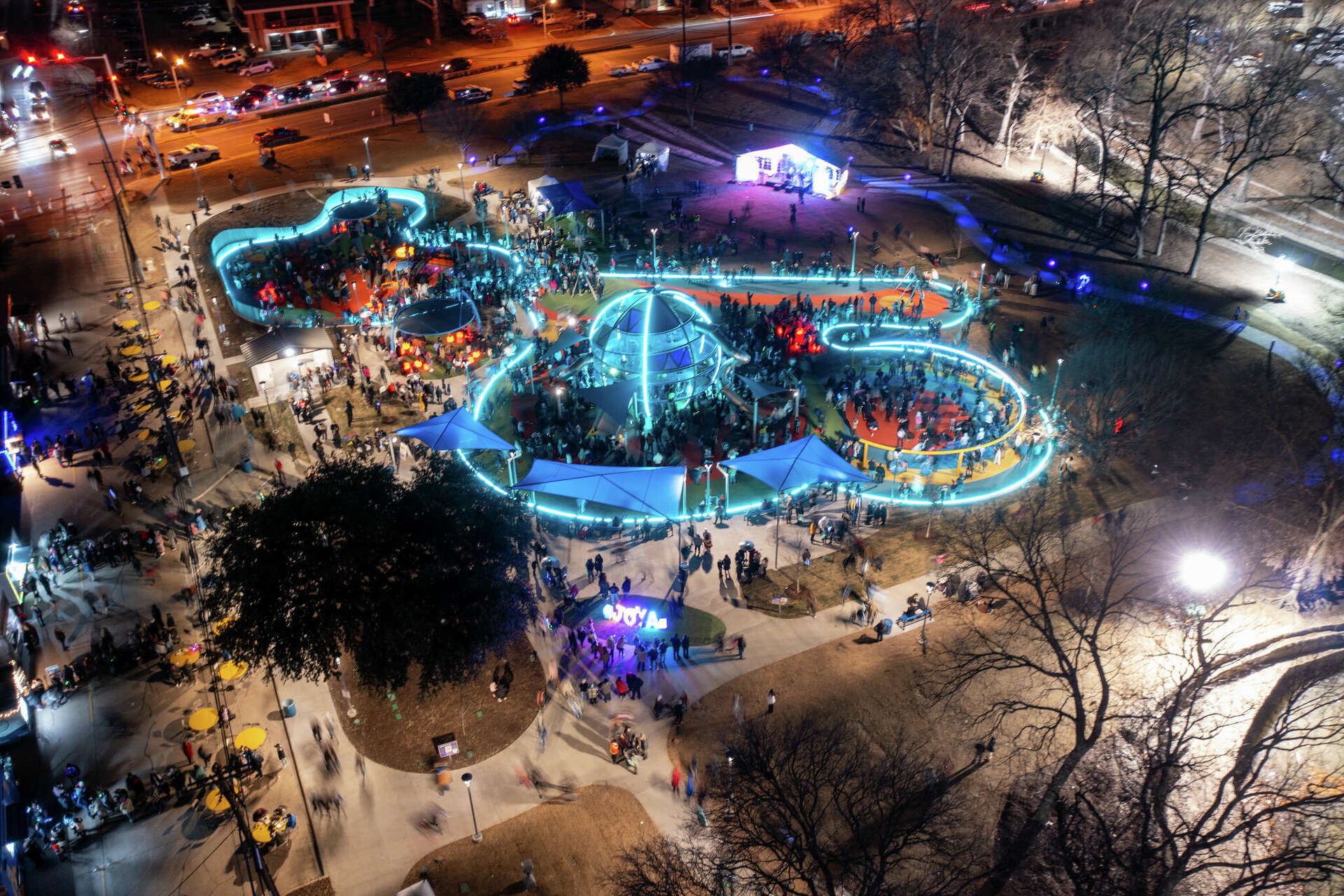 Texas' first glow-in-the-dark playground officially opens