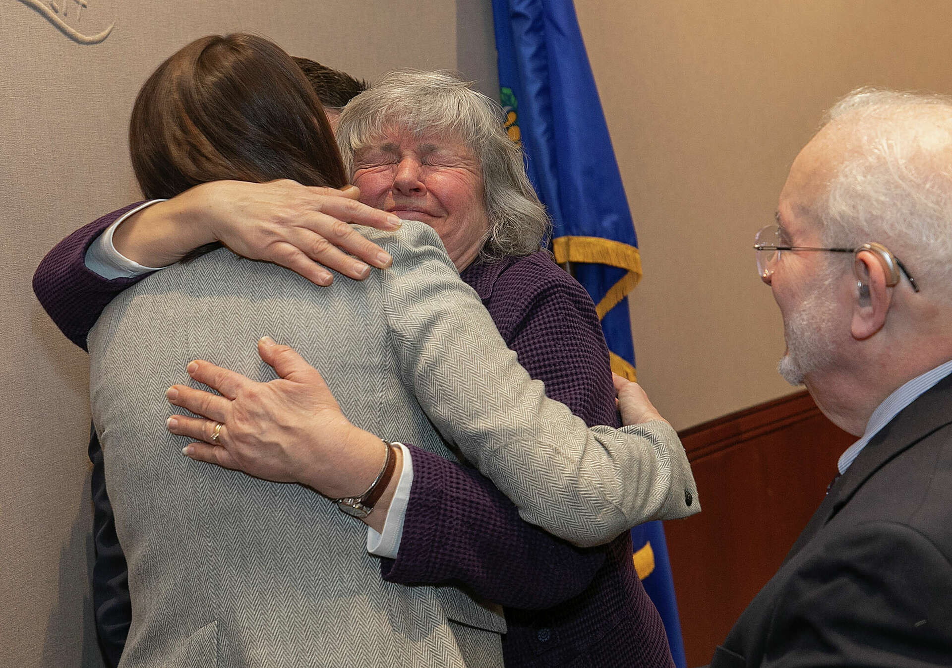 CT Dems back plan to restore centralized agency for Deaf community