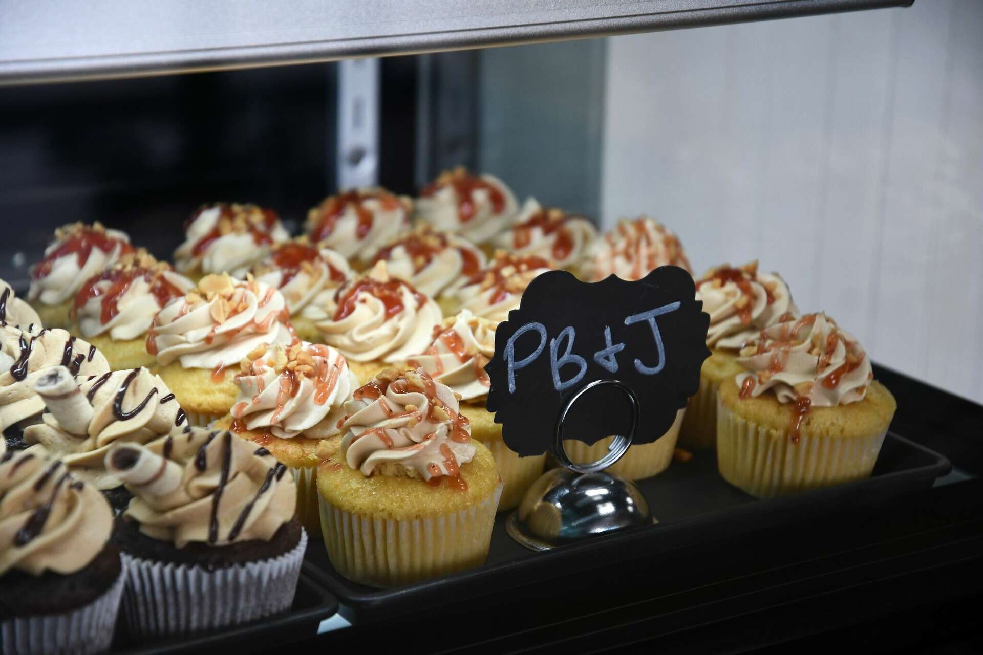 Where to get cupcakes, customizable cakes in Midland, Texas