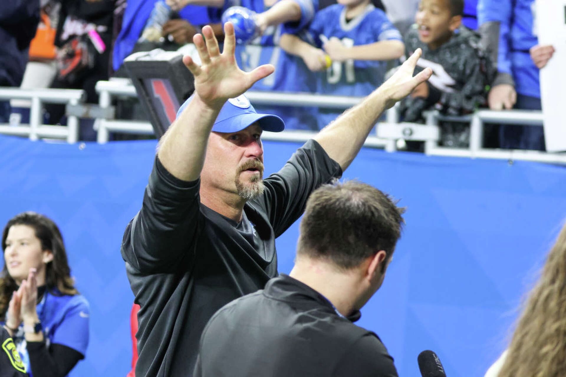 The national media is rooting hard against the 49ers and for the Lions