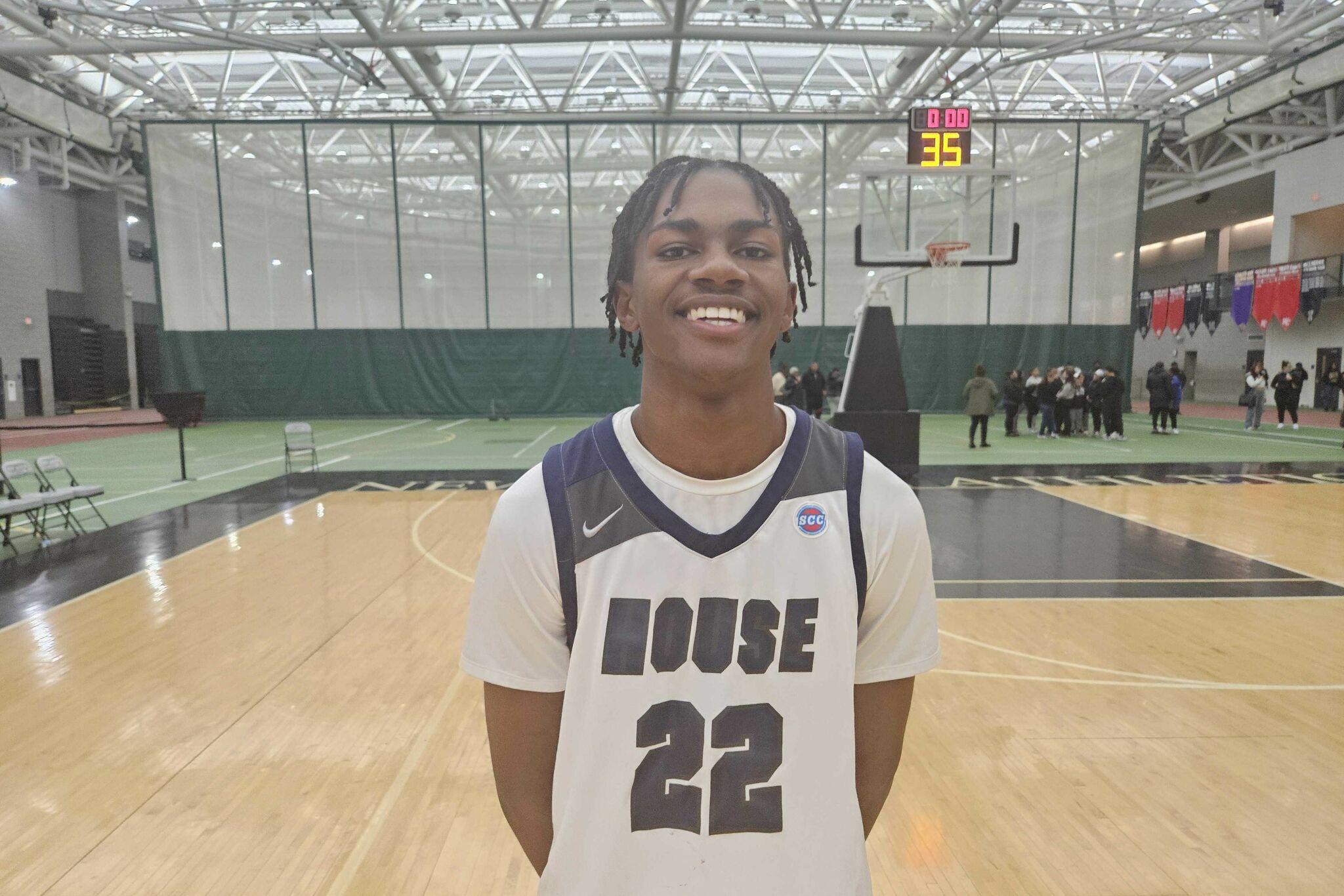 Hillhouse boys basketball beats CT rival in overtime to sweep series