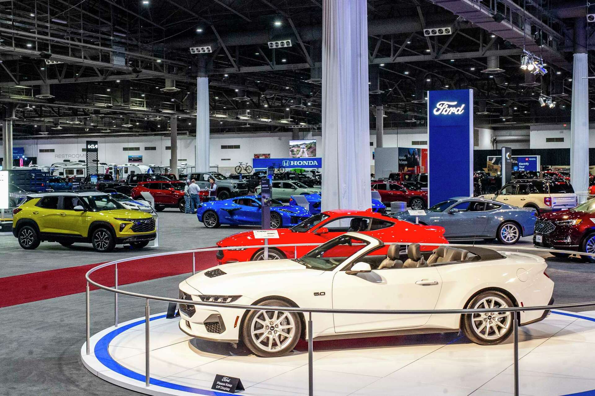 Houston AutoBoative Show: Auto, boat show team up for NRG Park event