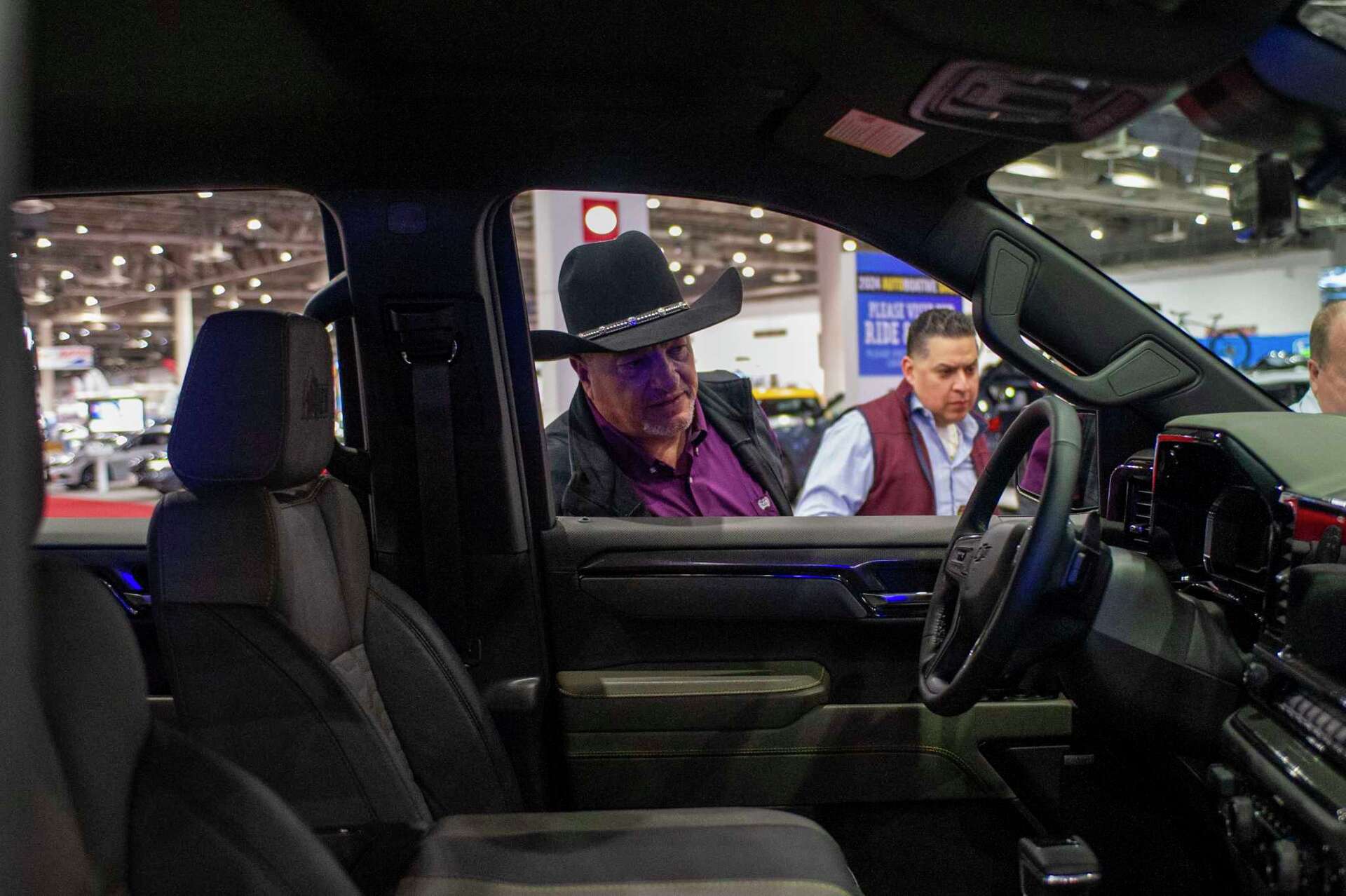 Houston AutoBoative Show: Auto, boat show team up for NRG Park event