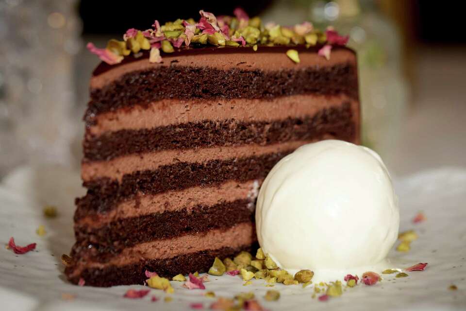 Alora, an SF Mediterranean restaurant, opens on the Embarcadero