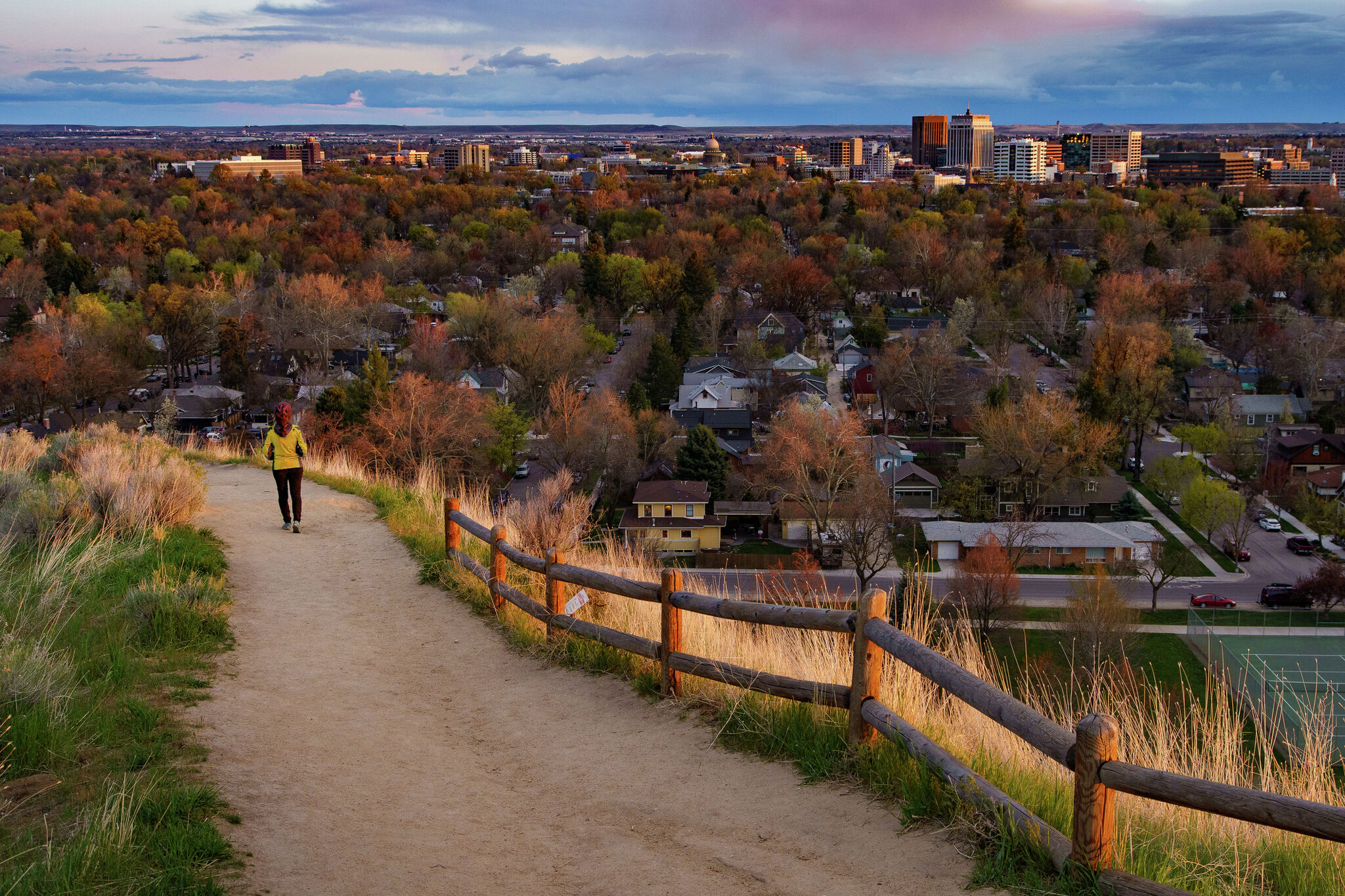 What is Urban Hiking? And How to Find Trails in Your City