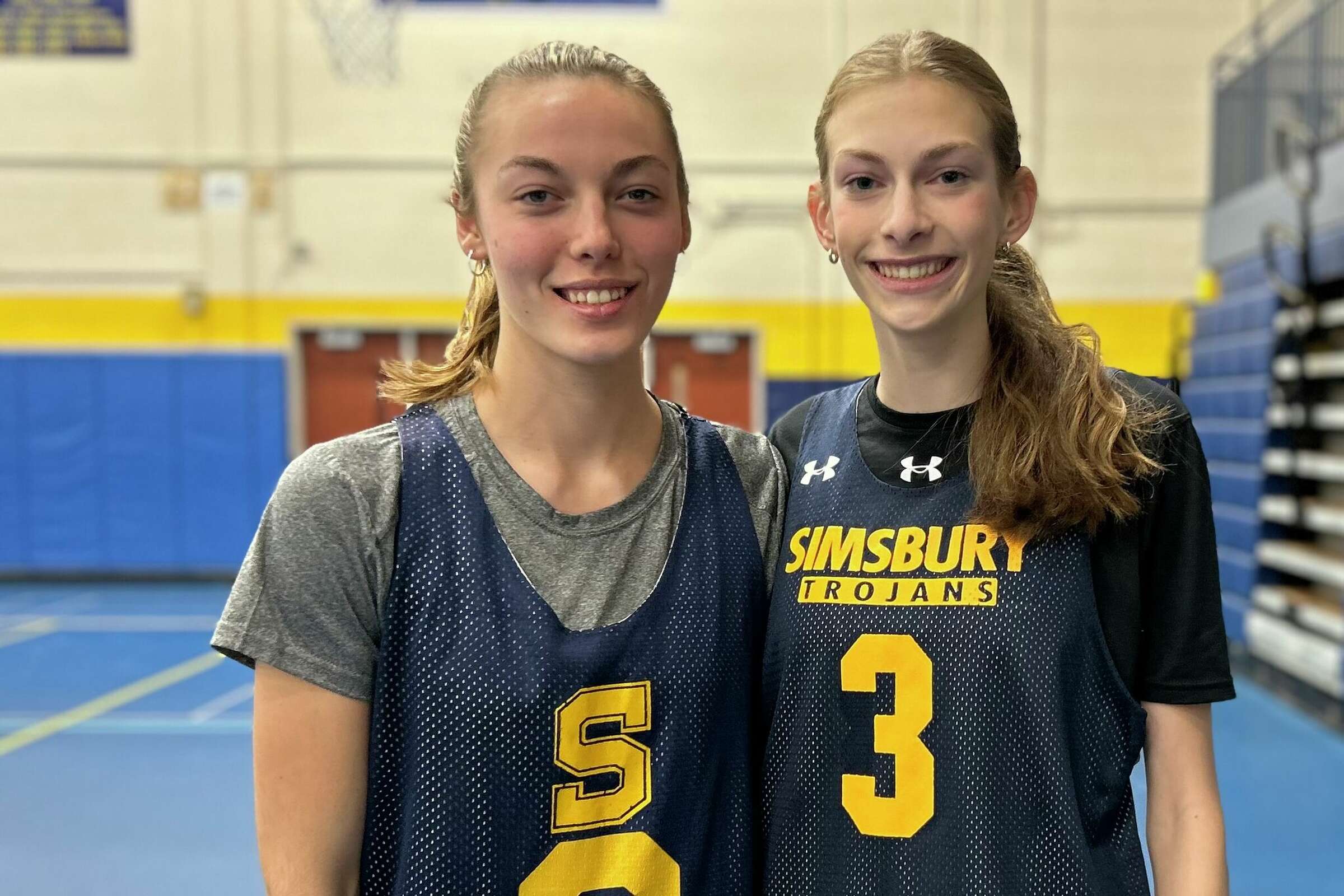 Simsbury wins 1st CIAC girls basketball title behind Jarvis, Gallagher