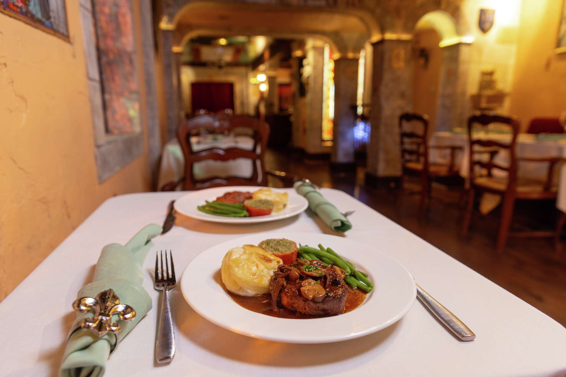 Hidden 52-year-old SF restaurant rises from the dead