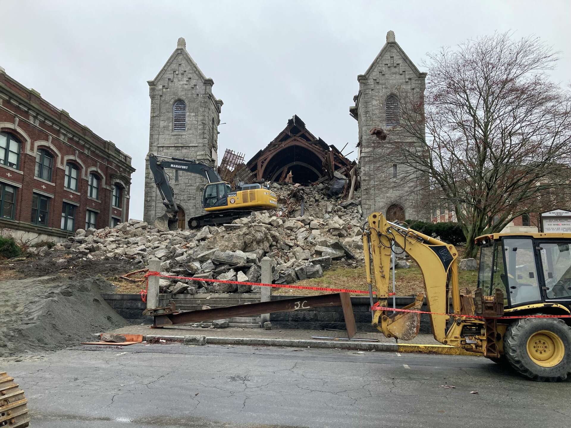 Officials: Remainder of collapsed New London church will be demolished