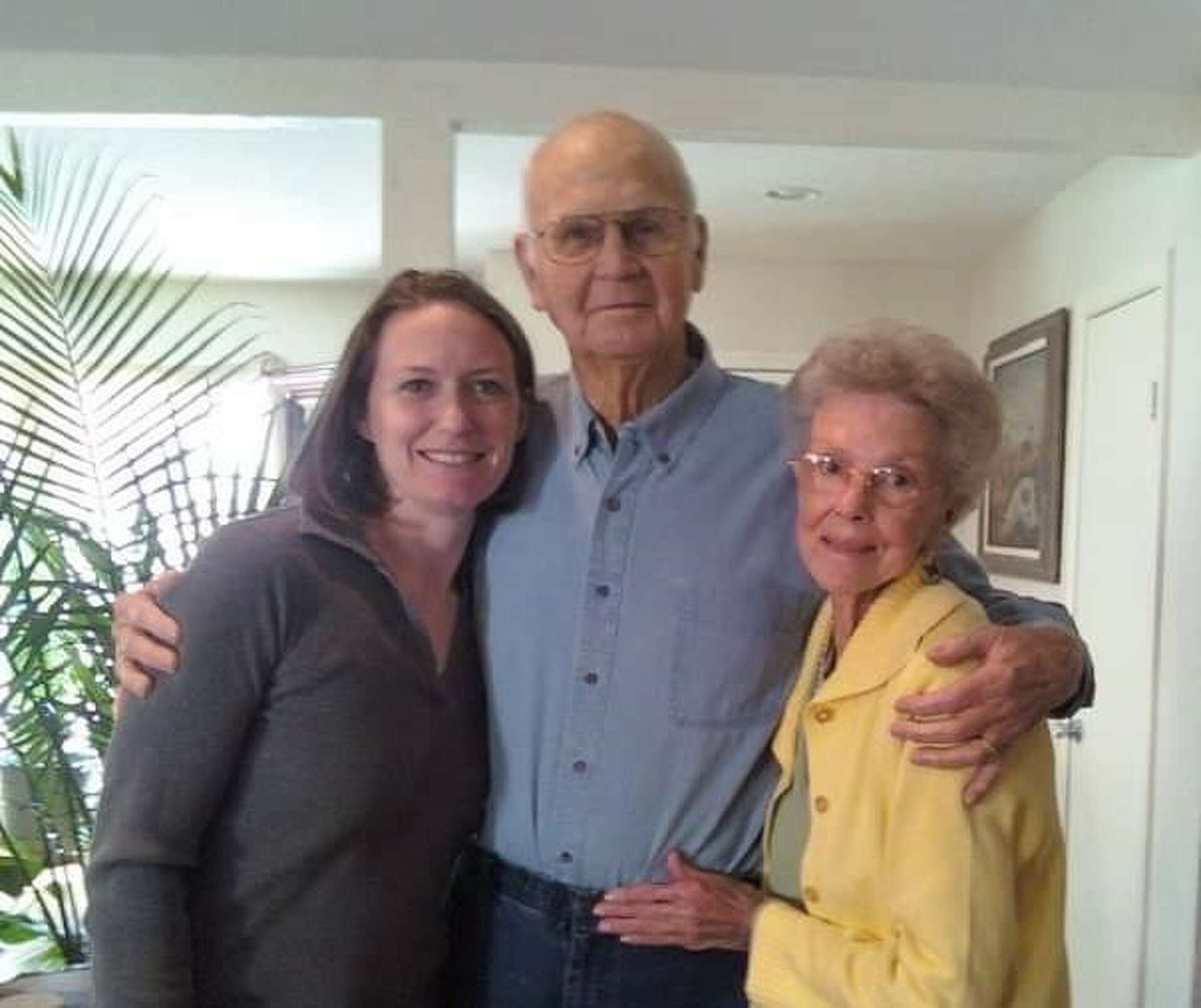 Lee, Midland High players share memories of first 1994 softball teams