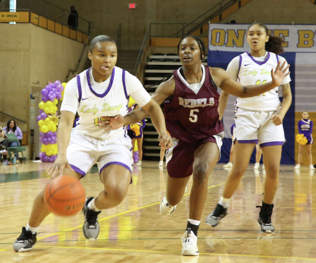 Midland Legacy girls start off hot in rout of rival Midland High