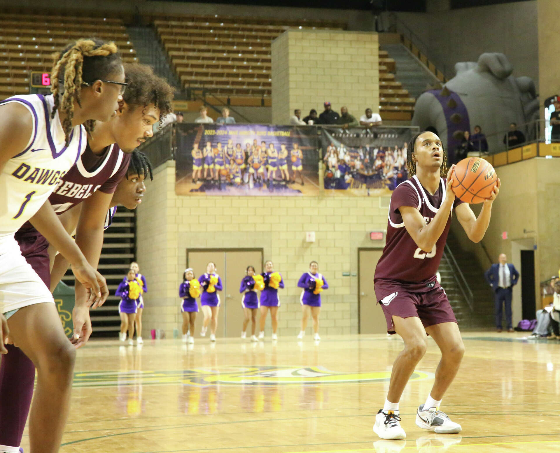 Midland Legacy boys squeak past Midland High in crosstown thriller