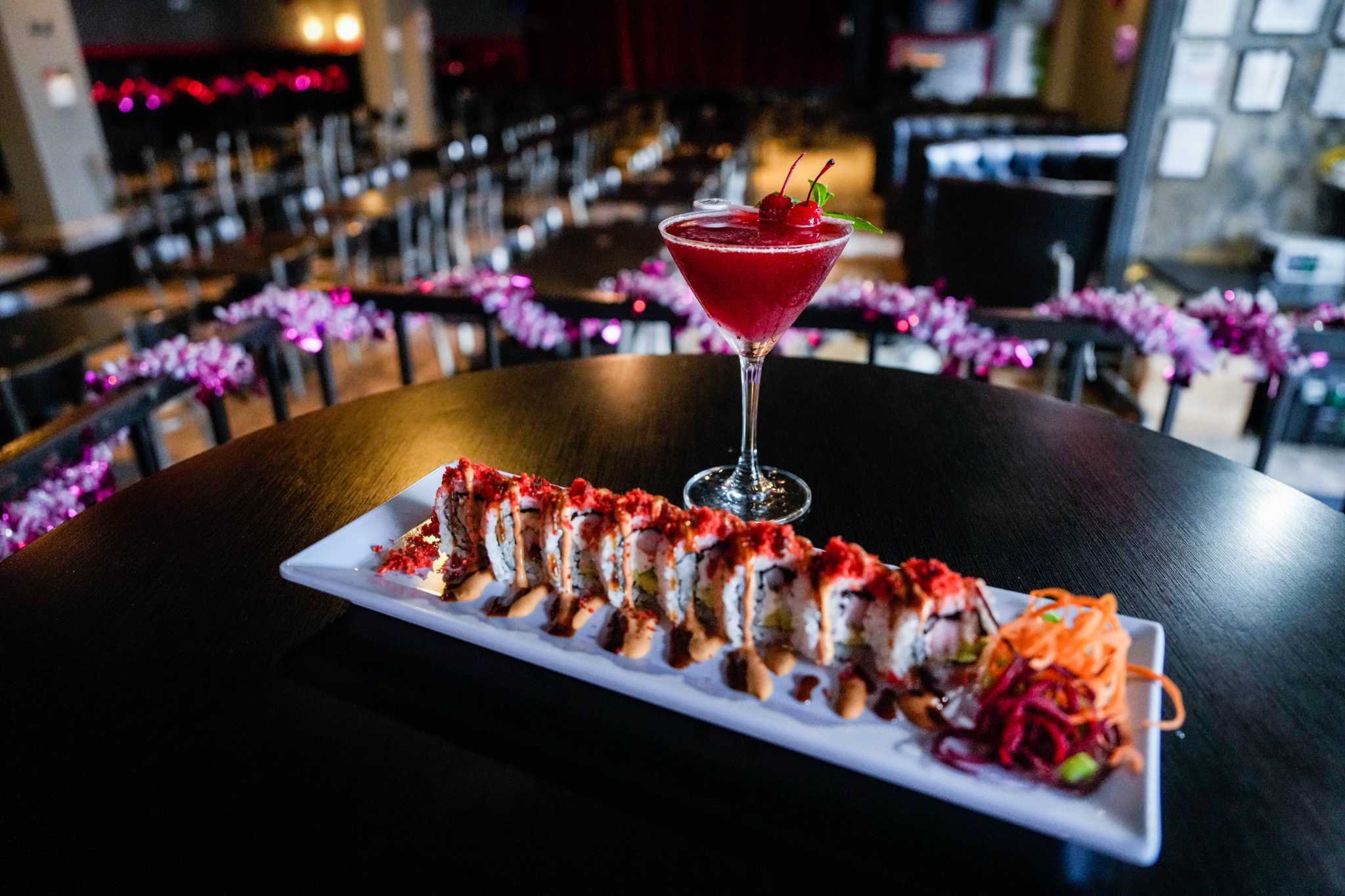 Mexican sushi Houston: Where to find the new fusion food