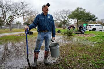 Arbor Day: Trees for Houston plants trees in Tidwell Park