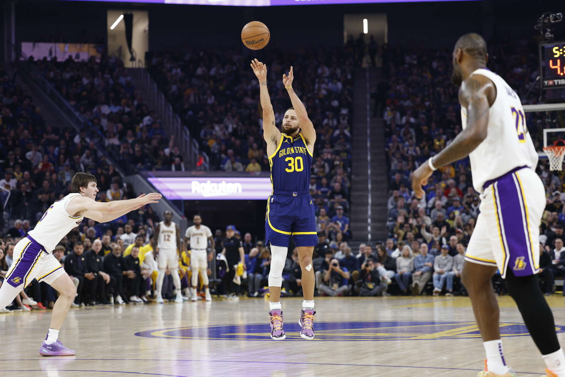 Warriors’ Steph Curry, Liberty’s Sabrina Ionescu set 3-point challenge