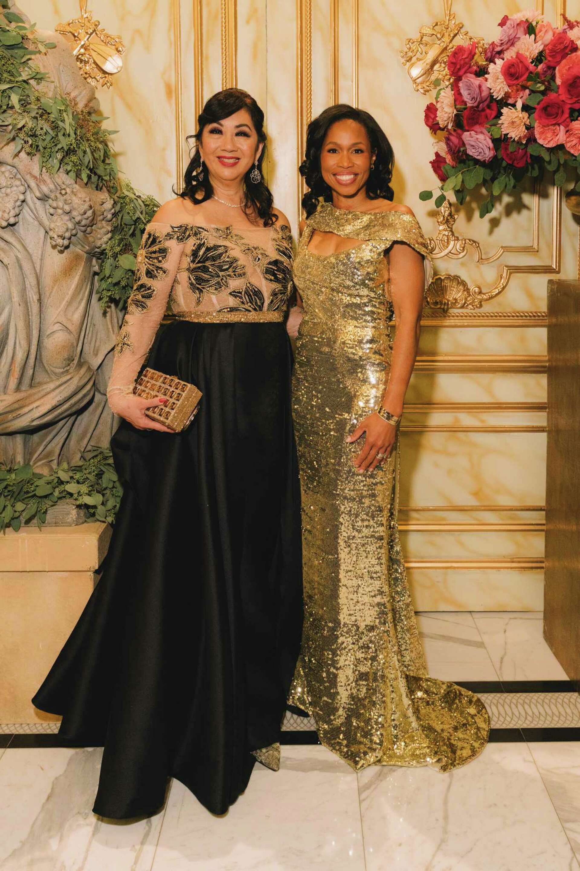 Houston wears white tie fashion at $1 million Symphony Ball