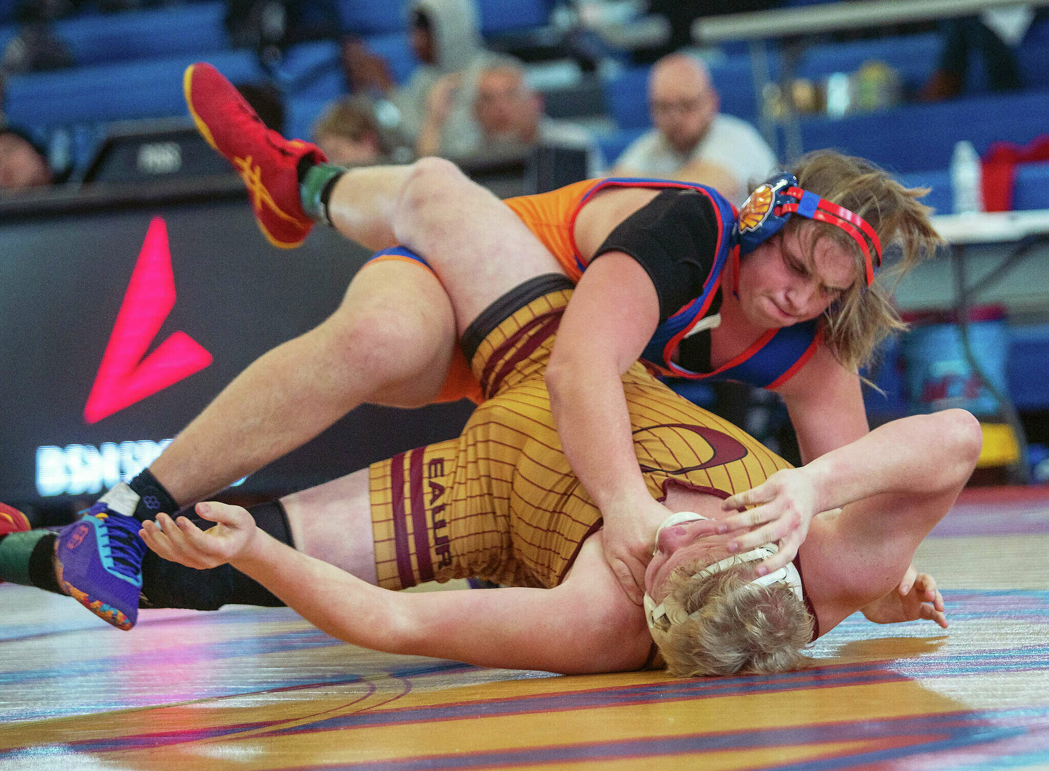 Shells sending five grapplers to state tournament