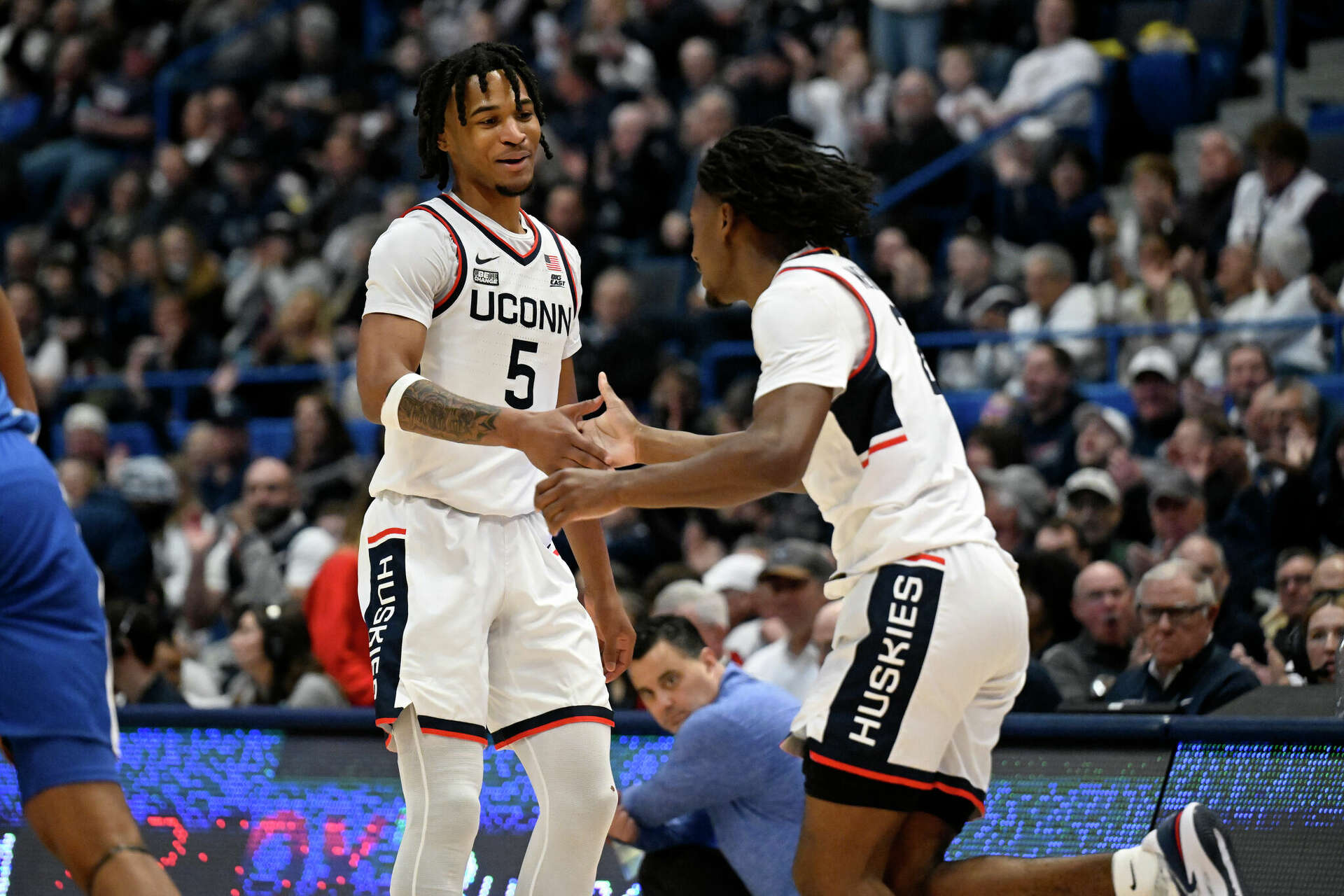 UConn men's basketball freshman Stephon Castle saves Huskies in win