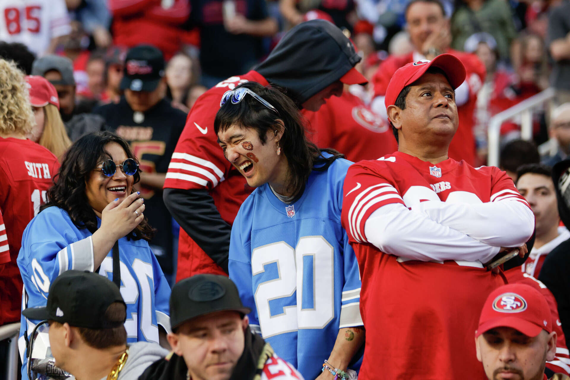 S.F. 49ers fans celebrate comeback win at Levi’s Stadium