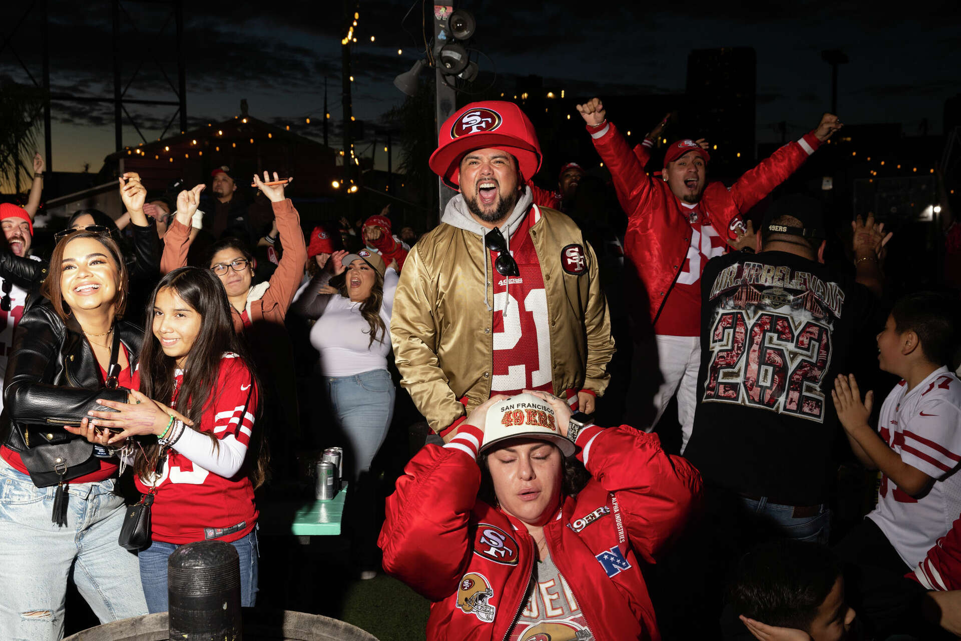‘The kids want a parade again’: 49ers fans pack Bay Area bars