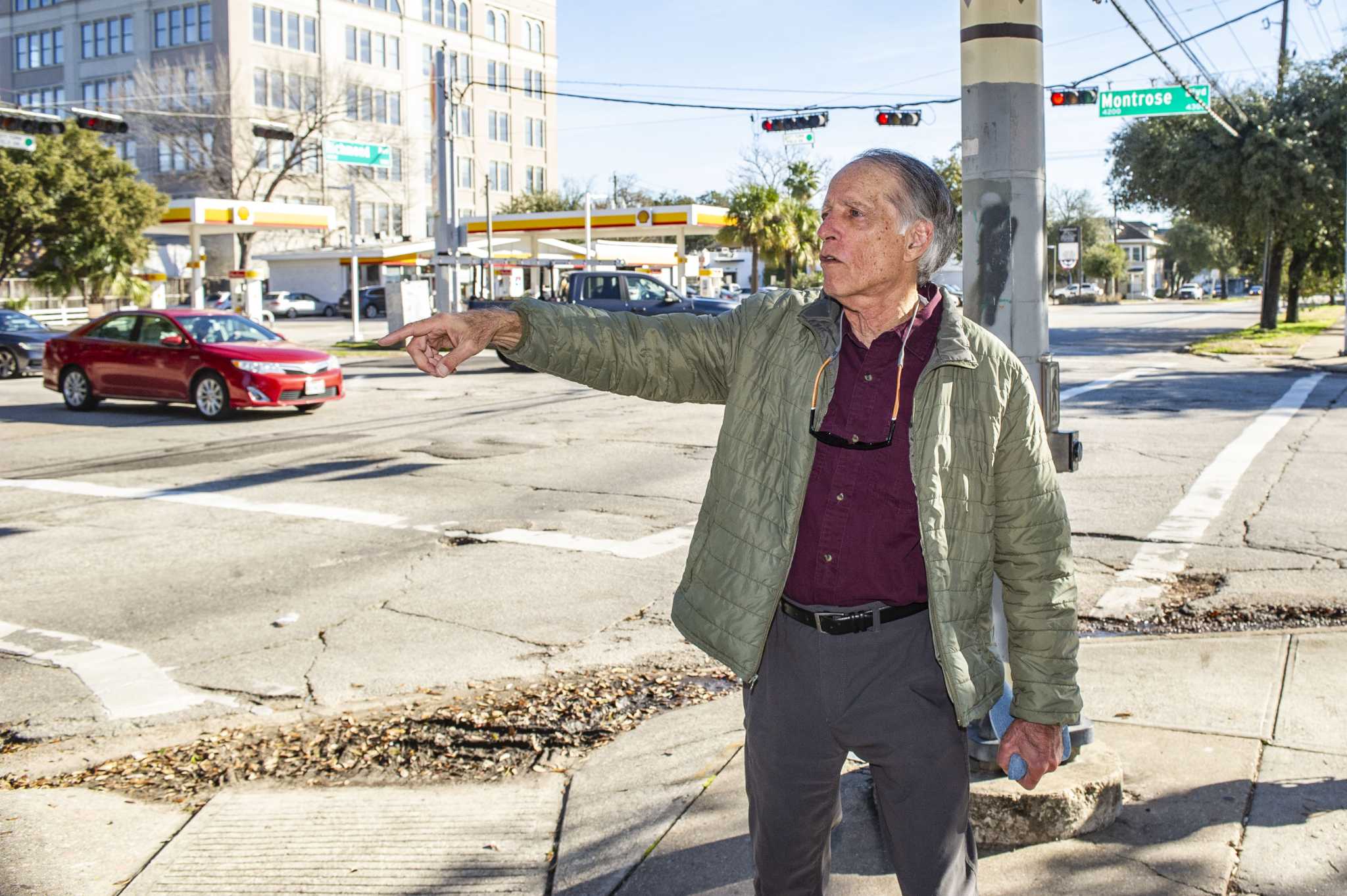 Metro's major bus line scrutinized, street-by-street
